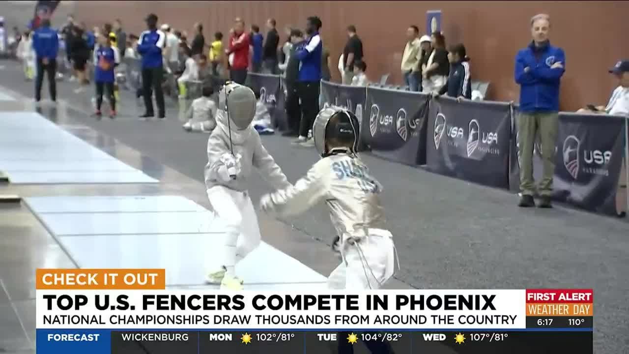 Top US fencers compete in Phoenix - YouTube
