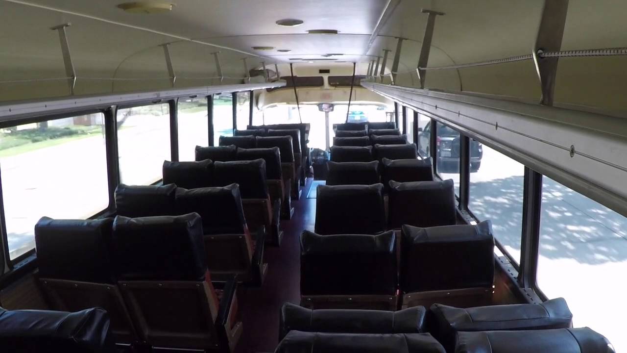 1982 Eagle Model 10 - YouTube