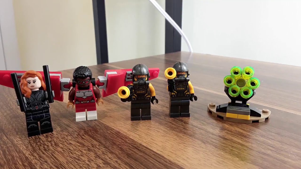 LEGO Marvel Black Widow and Falcon Team Up Review Set 40418! - YouTube