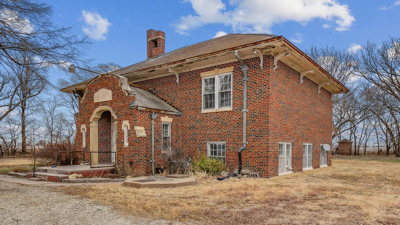 5976 SE Bluestem Rd Leon KS - Online Auction - SudduthRealty.com - YouTube