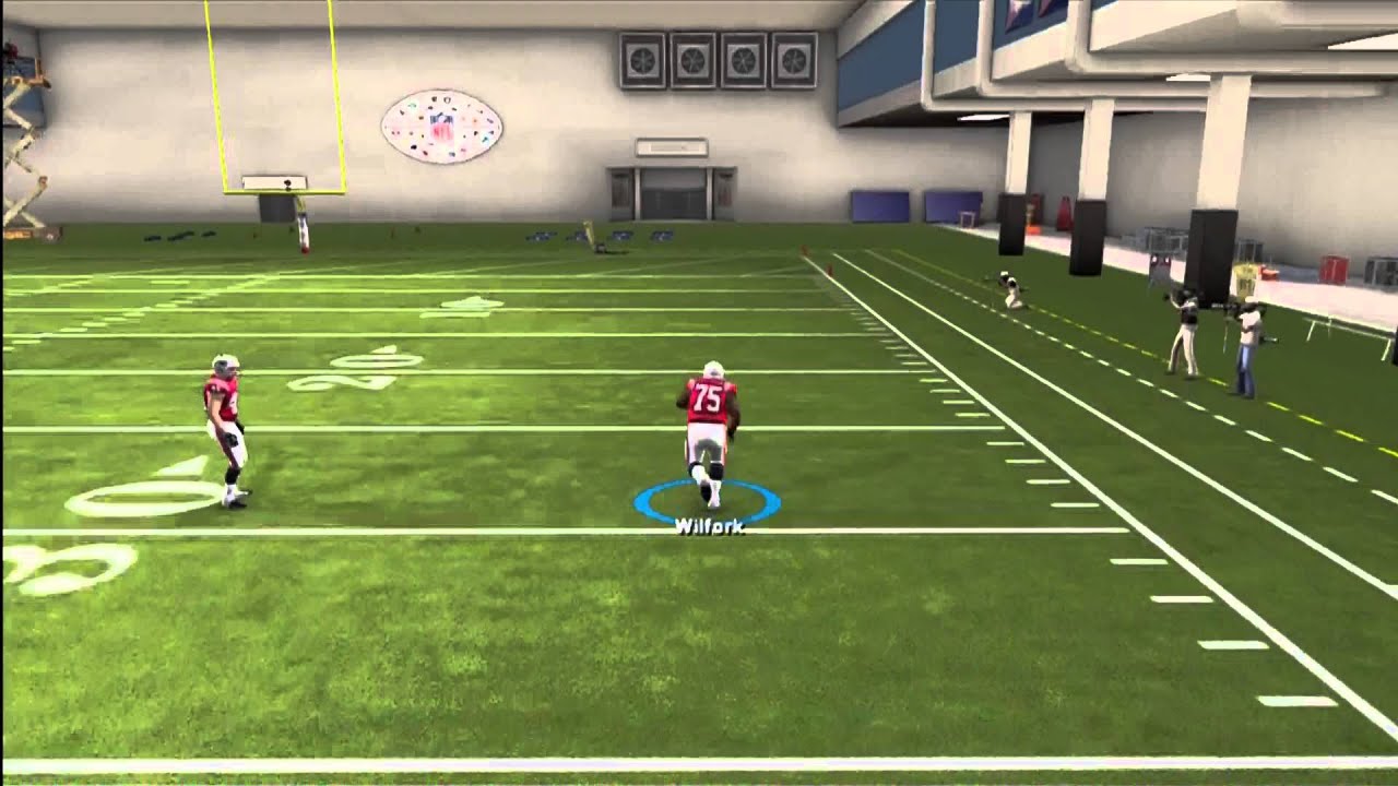 Madden 13 - Vince Wilfork 40 yd dash - YouTube