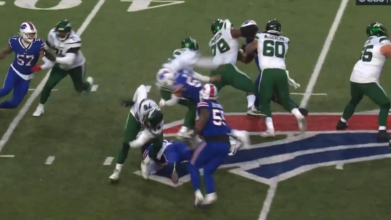 Matt Milano HUGE HIT on Mike White | Jets vs Bills - YouTube