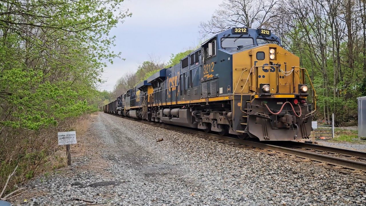 CSX coal train gradually accelerates down Parr's Ridge - YouTube