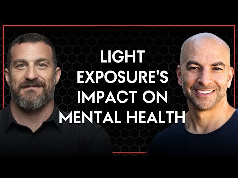 How light exposure affects circadian rhythms and mental health | Peter Attia and Andrew Huberman