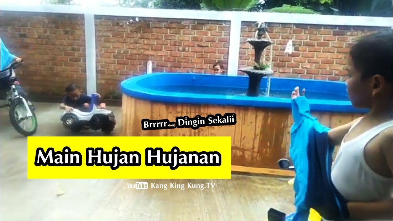 Main Hujan Hujanan - YouTube