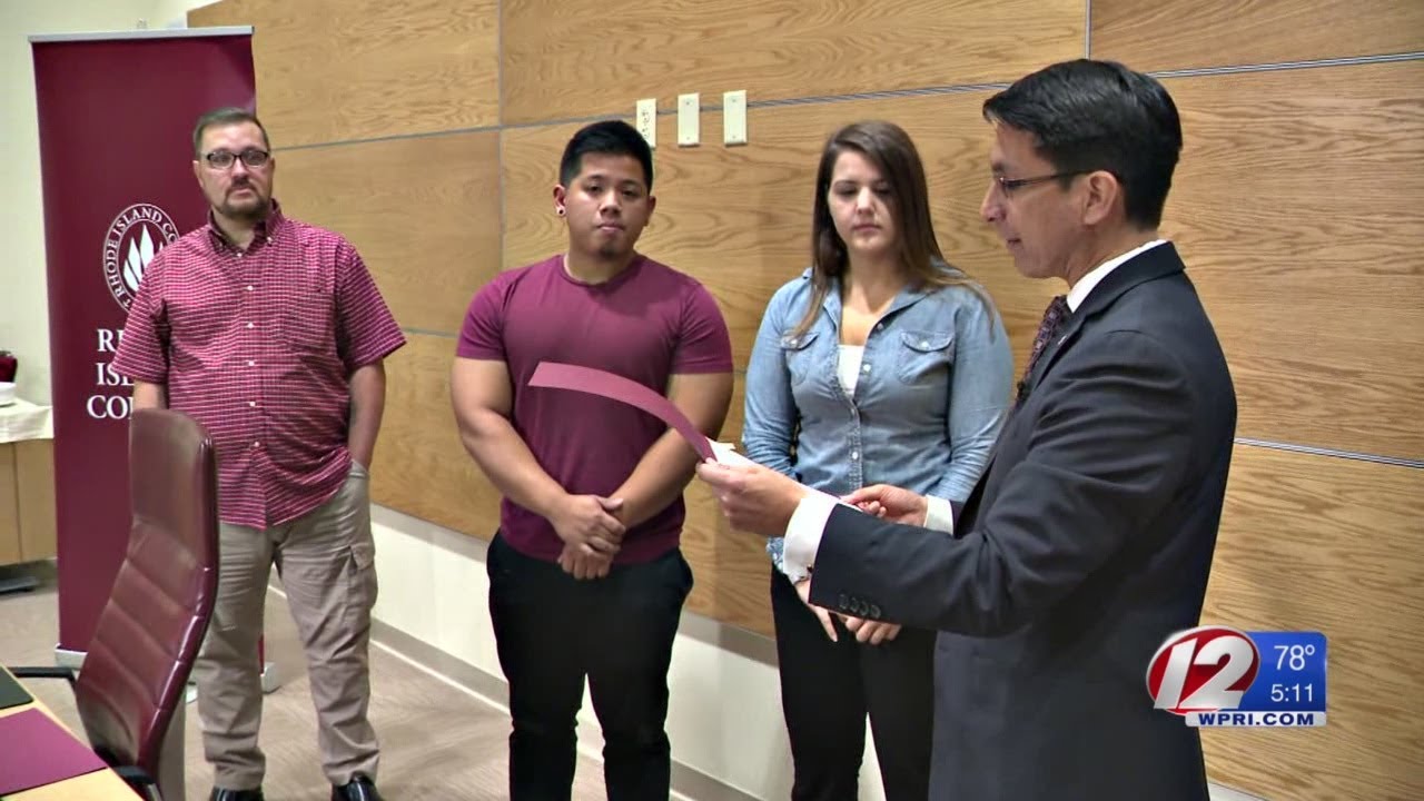 Rhode Island College students honored for heroic actions - YouTube