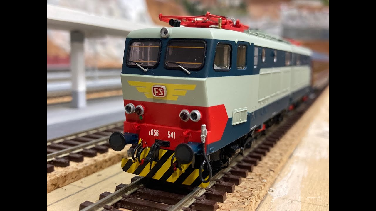 E656 541 con EC 333 BERNA MILANO - YouTube