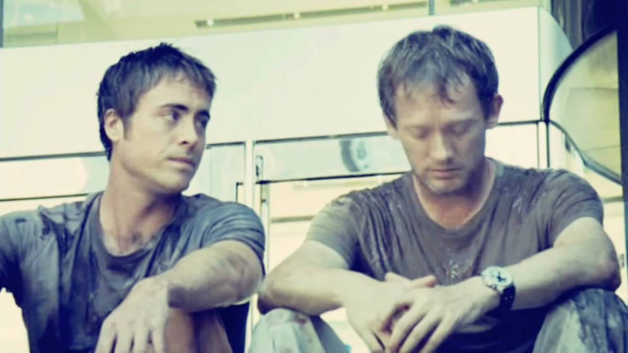 Stephen & Nick - Crawl [PRIMEVAL] - YouTube