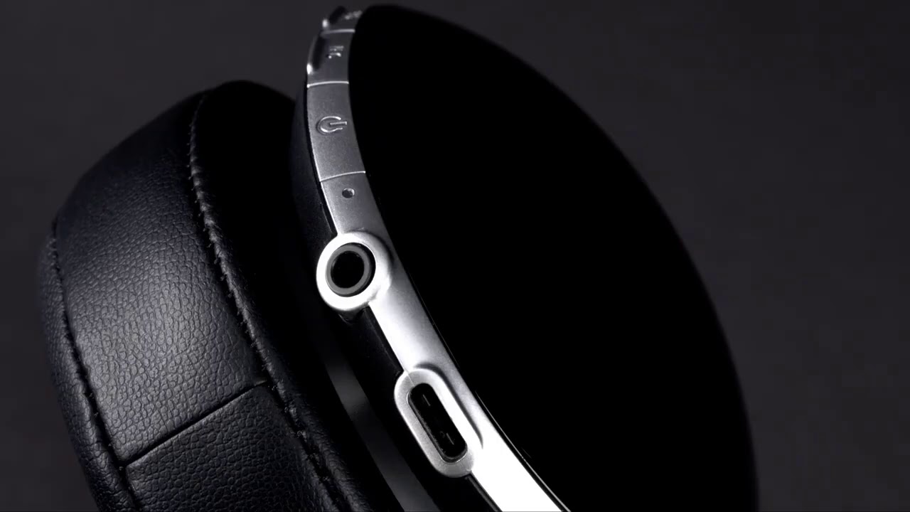 Mercedes-Benz Wireless Headphones - YouTube
