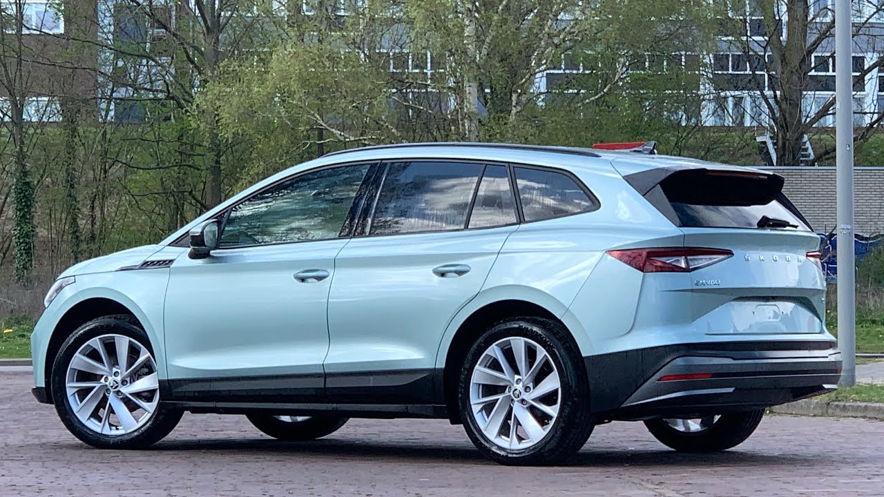 Skoda NEW Enyaq 2021 in 4K IV60 Artic Silver Metallic 20 Inch Vega Walk ...