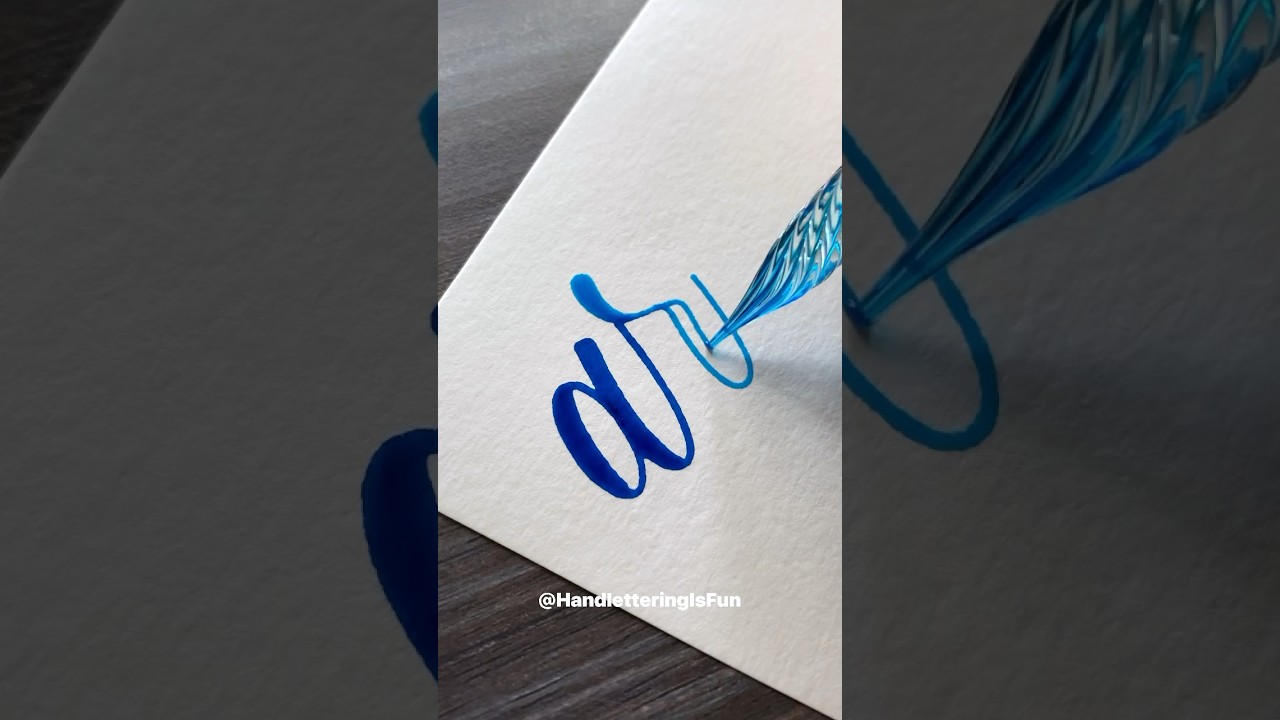 Reverse lettering! #shorts #calligraphy #lettering #art - YouTube