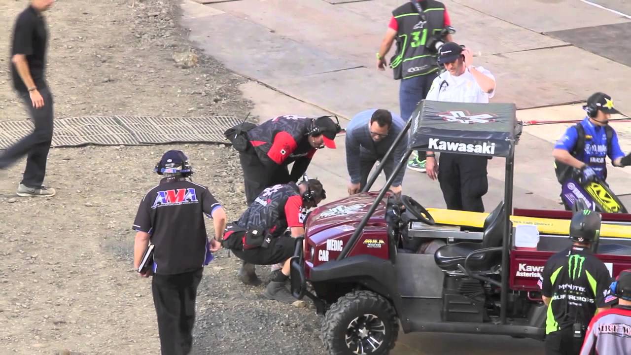 Cooper Webb Crash nose wheelie - YouTube