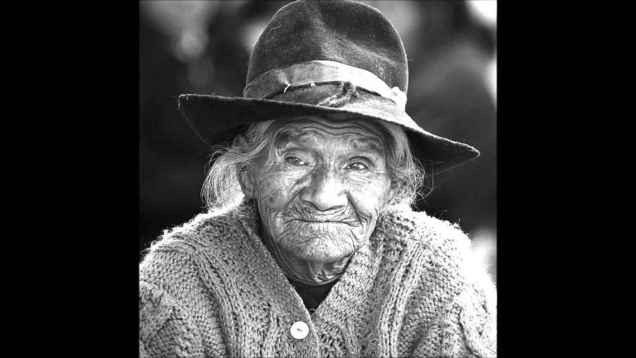 Joanne Shenandoah - Tadodaho-Snakes In His Hair - YouTube