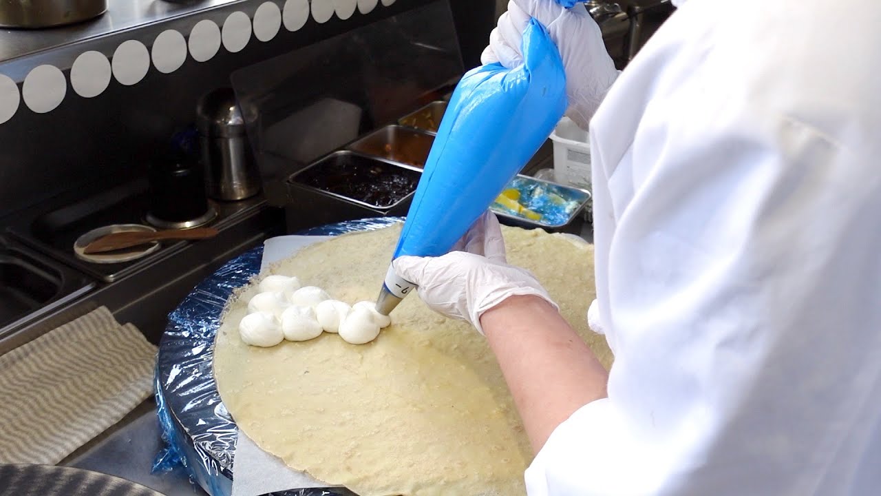 高級パティスリーが作る宝石のようなクレープ /Japanese Luxury Crepes - YouTube