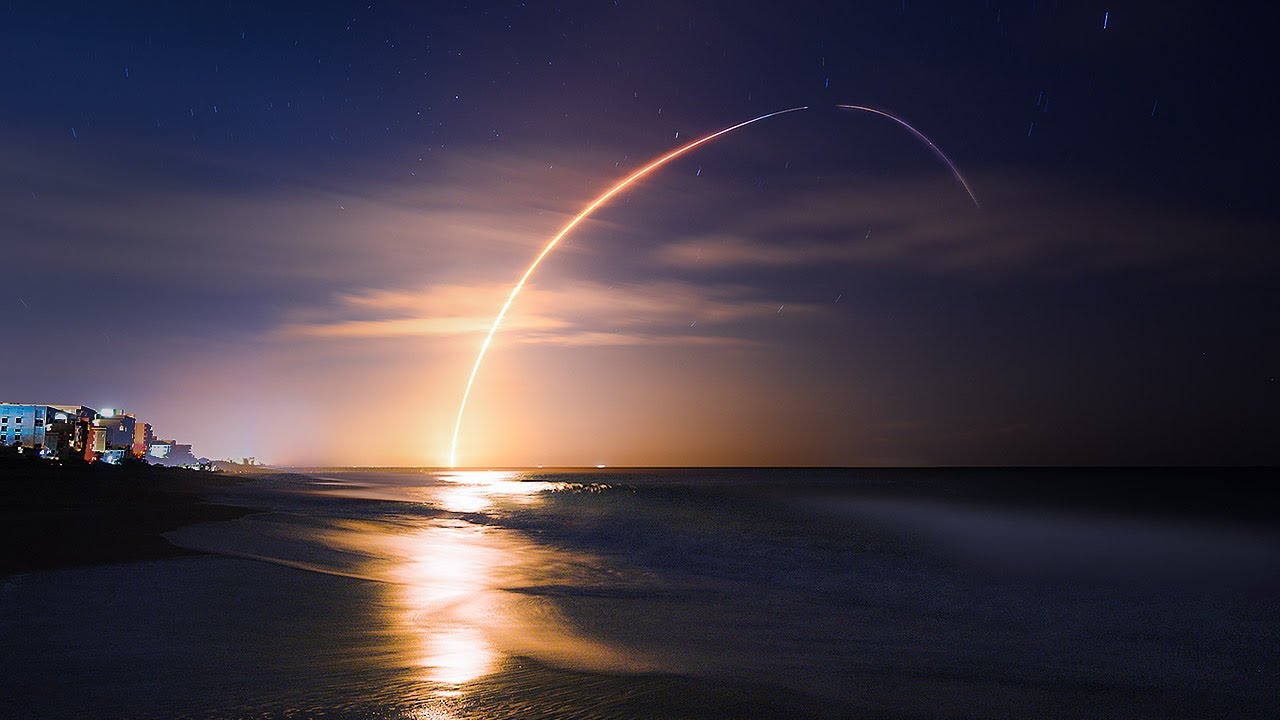 How to Photograph a Rocket Launch at Night - YouTube