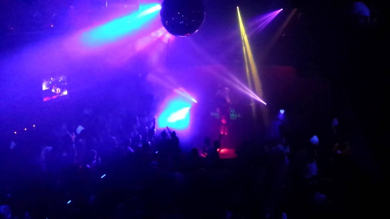 Retro Music Hall @ Prague - YouTube