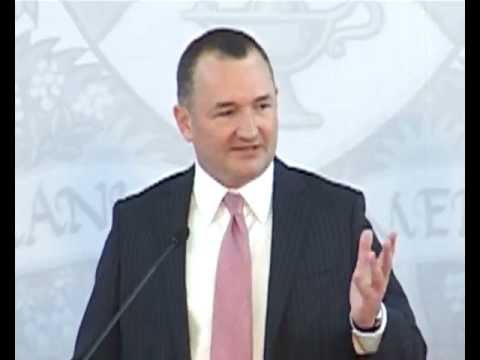 Warrick Cleine's speech at RMIT VN Graduation Ceremony 2012 - YouTube