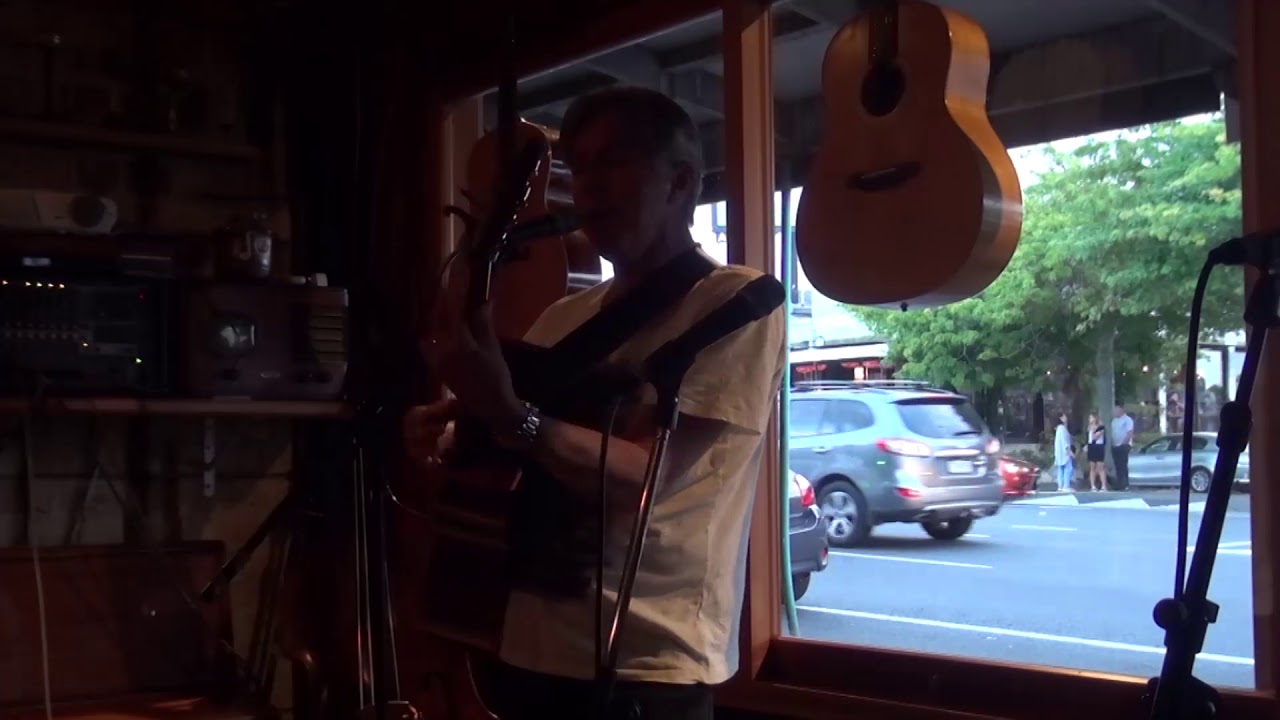 Mal McCallum at cafe One2one, Jan 2019 - YouTube