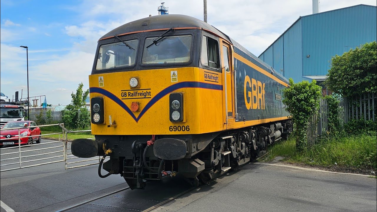 GBRf 69006 At Doncaster/Barnby Dun Roc. Glass Gbrf - YouTube