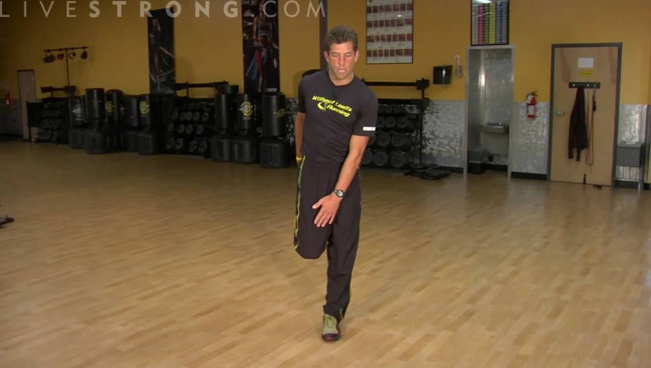 How to Do the Standing Quad Stretch - YouTube