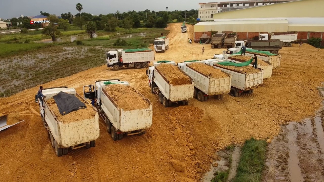Amazing!! Heavy machines in perfect coordination, shaping the land by ...
