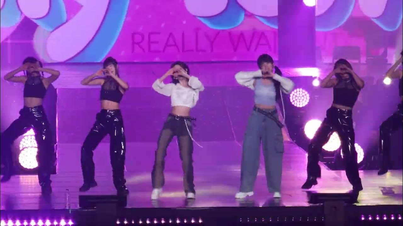 240302 IVE THE 1ST WORLD TOUR 'SHOW WHAT I HAVE' IN TAIPEI - Wannabe (Gaeul & Rei) fancam - YouTube
