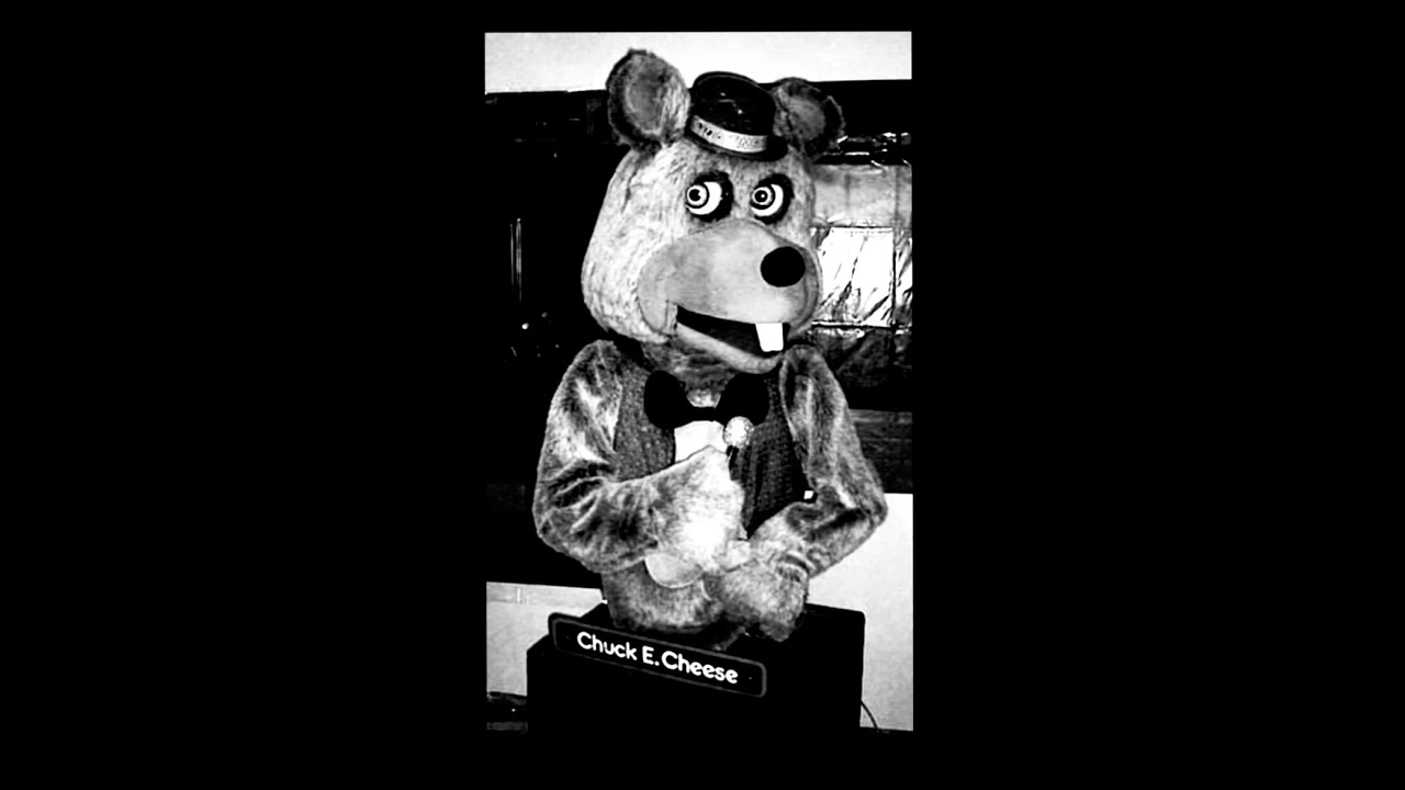 Chuck E. Cheese old 1910 music sad🏑 - YouTube