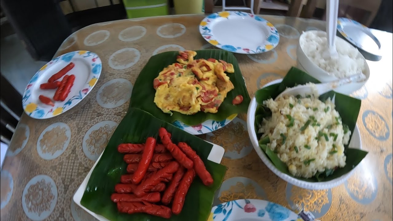 ITLOG WITH HOTDOG FOR BREAKFAST AT NAGPALIT NG KURTINA - YouTube