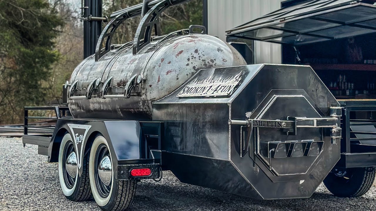 Smokin 1 - 4 Fun's TMG 500 Gallon Pit. - YouTube