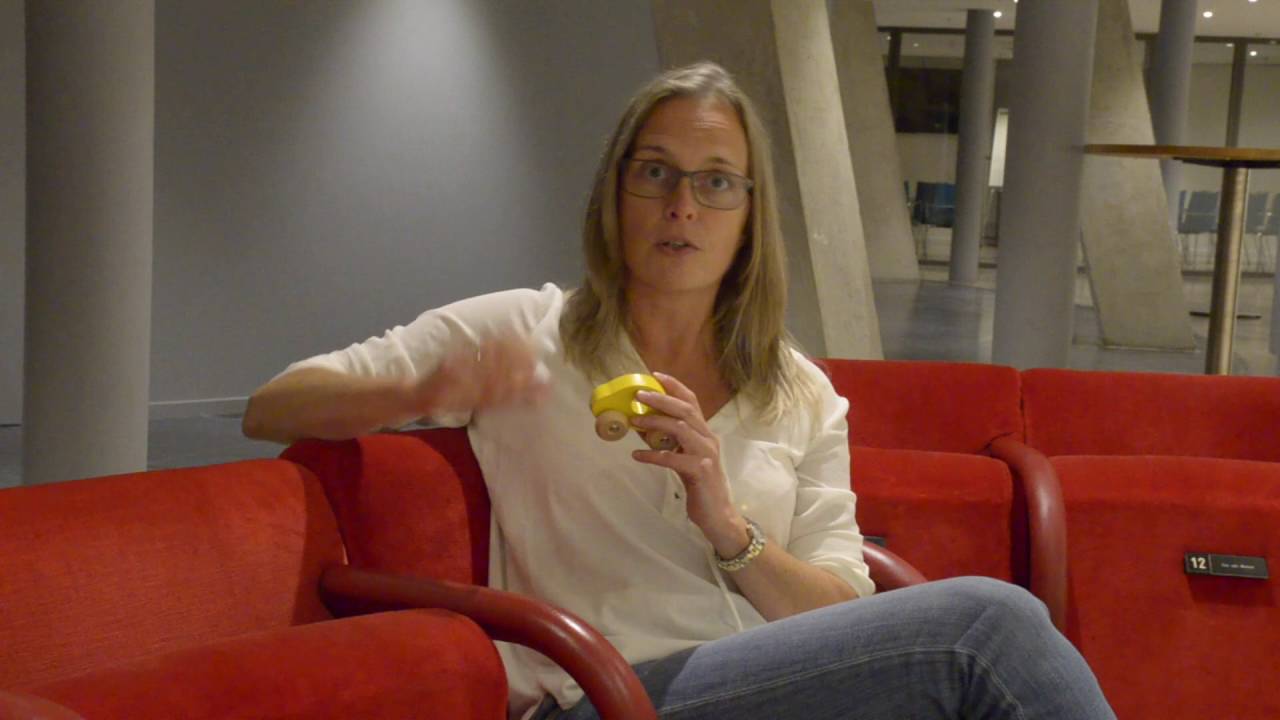 Lene Rachel Andersen at SciCom NL '16 - YouTube