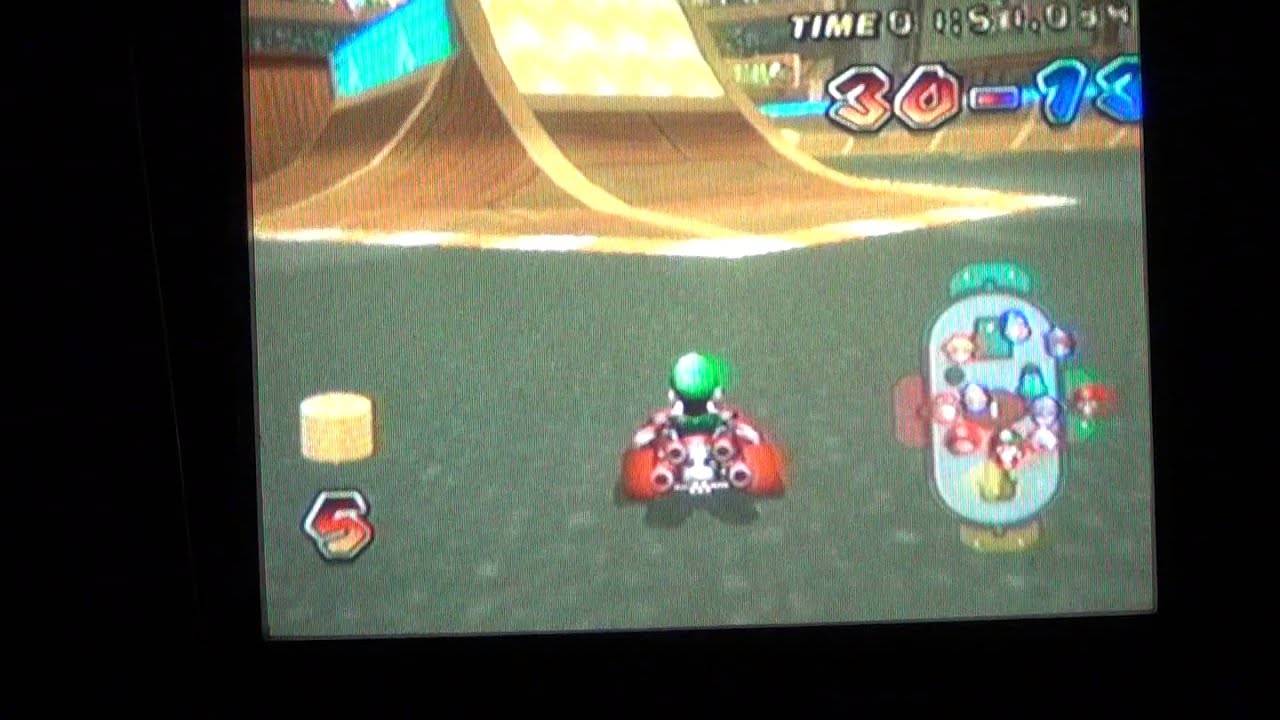 Mario Kart Wii Coin Runners Battle - YouTube