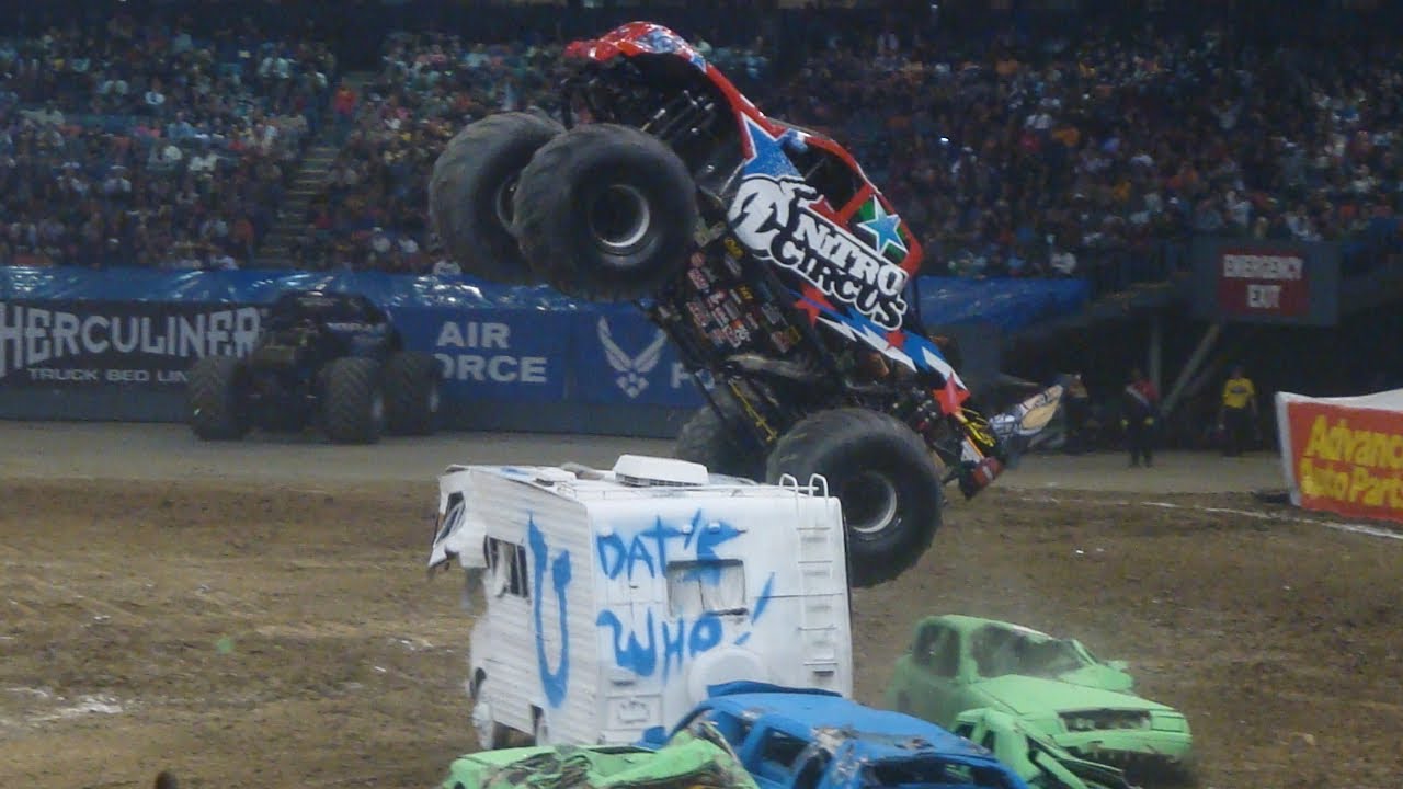 Monster Jam Full Show New Orleans 2010 - YouTube