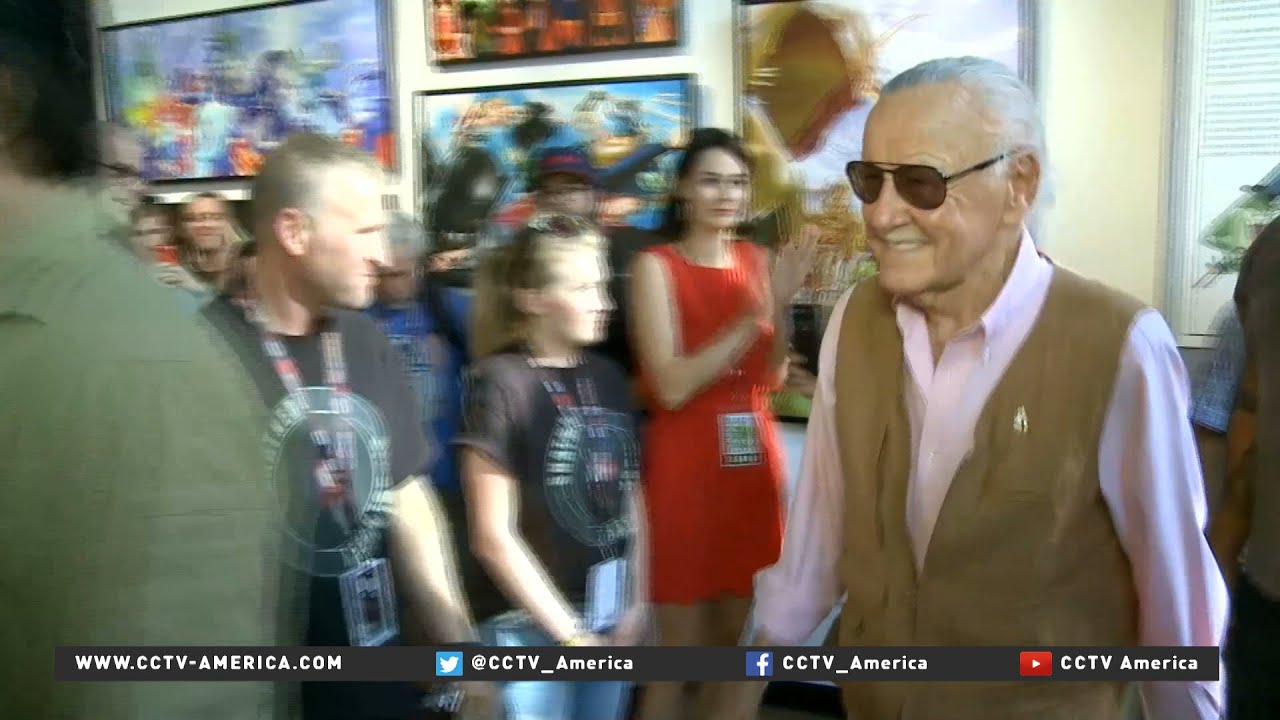 Comic book legend Stan Lee treated like royalty at Comic-Con - YouTube