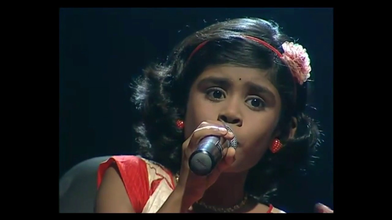 VINNILE GEETHANGAL BY ELAINE MARIA ALBIN - YouTube