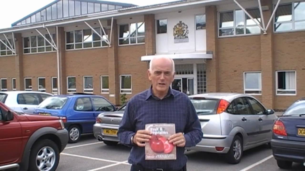 Lubera and Suttons - Tom Sharples about the new cooperation - YouTube