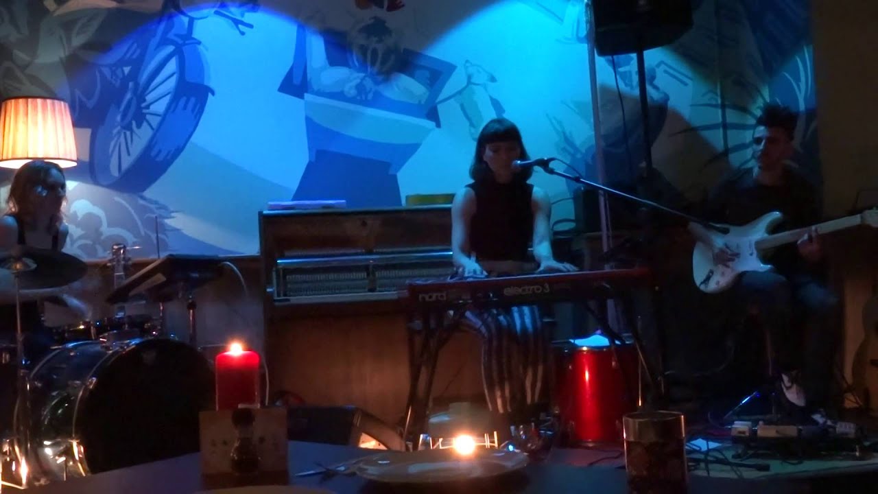 Erika Footman - Pop Live @ Soul Kitchen, Eindhoven - YouTube