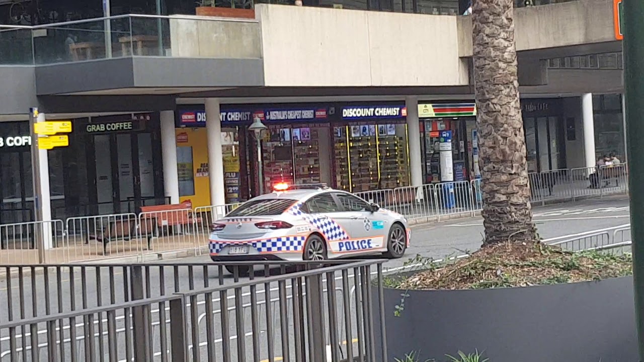 ANZAC Day 2019 - Queensland Police Service Holden Commodore on patrol ...