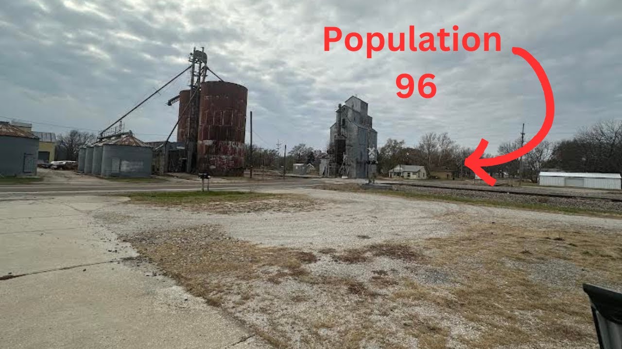 Dying Kansas Towns | Why doesn't anyone live here? - YouTube