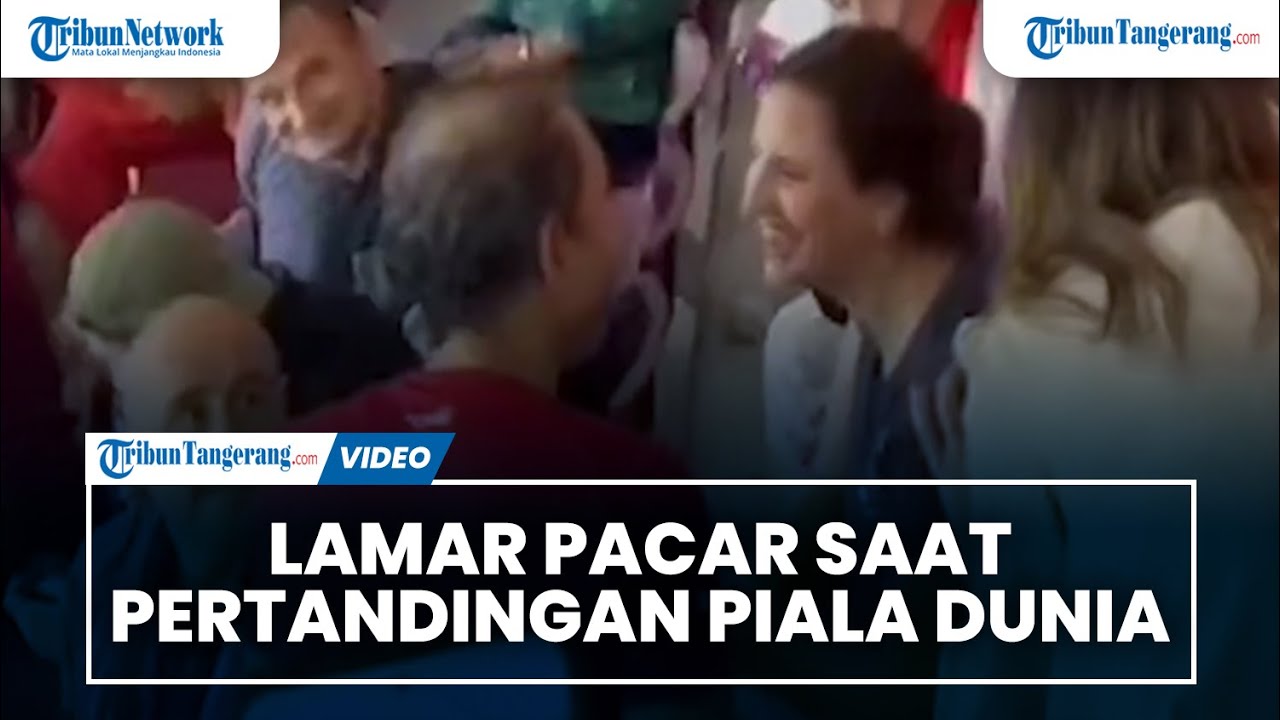 MOMEN UNIK, Melamar Pacar Saat Pertandingan Maroko VS Kroasia - YouTube