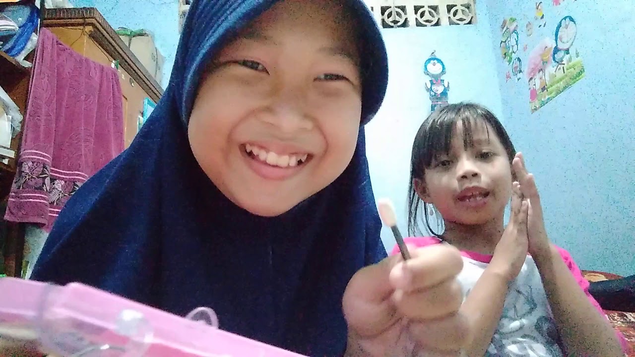 Mekap anak kecil - YouTube