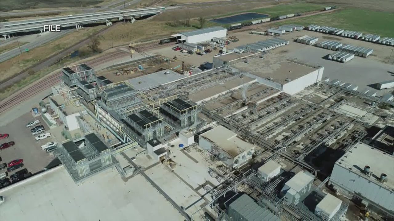 Outbreak Leads To Minn. Meat-Packing Plant Closure - YouTube