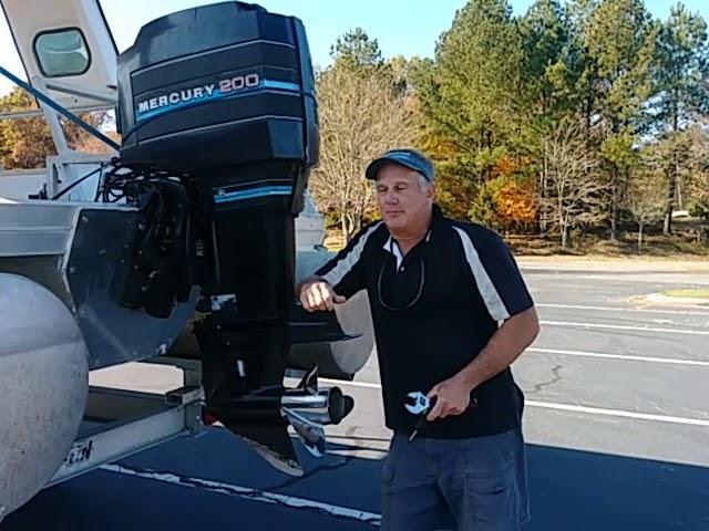 How To Set The Height Of An Outboard Motor On A Pontoon Boat ...
