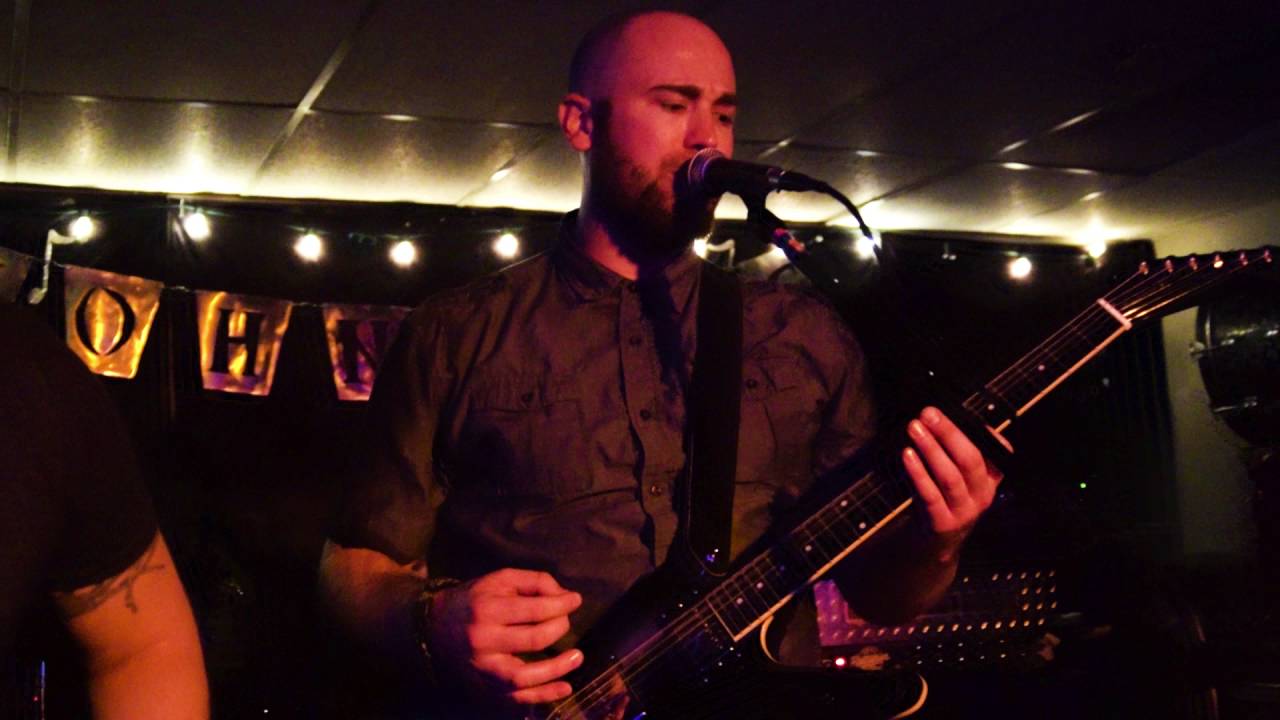 Veio Live at Johhny B's - YouTube