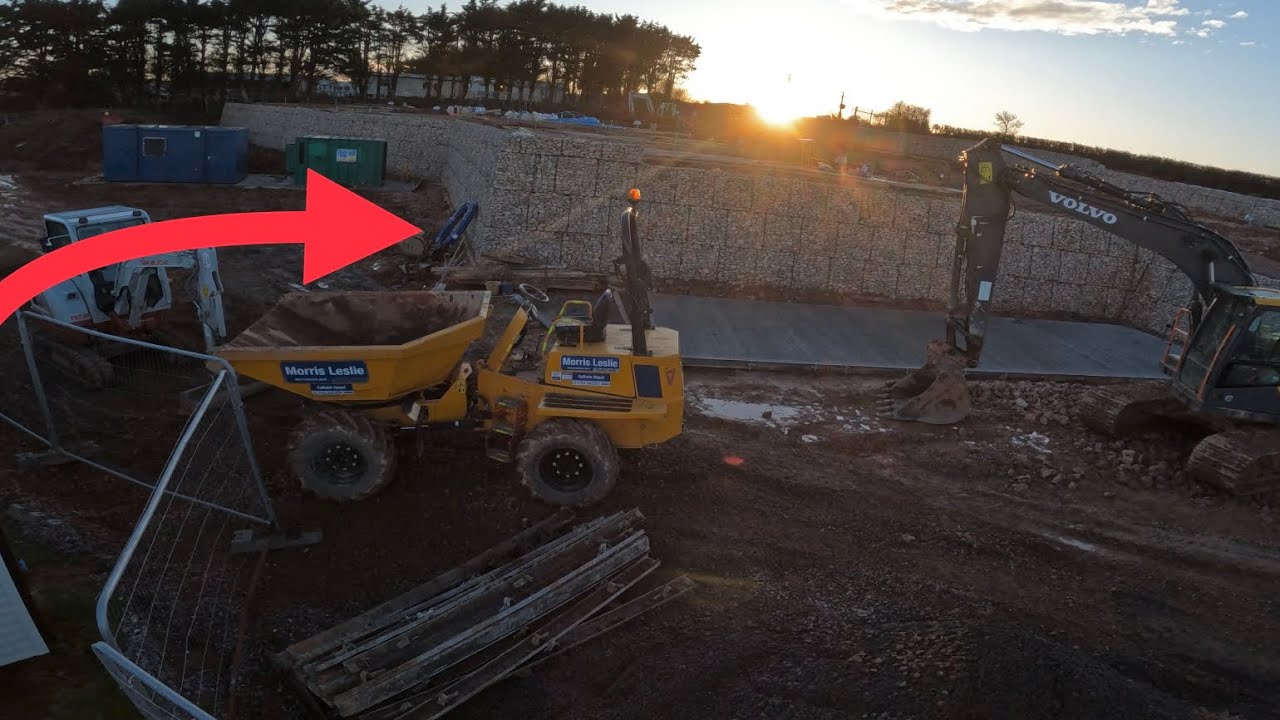 DEVON CLIFFS- An updated look at the construction site! 2ND MARCH 2024 ...