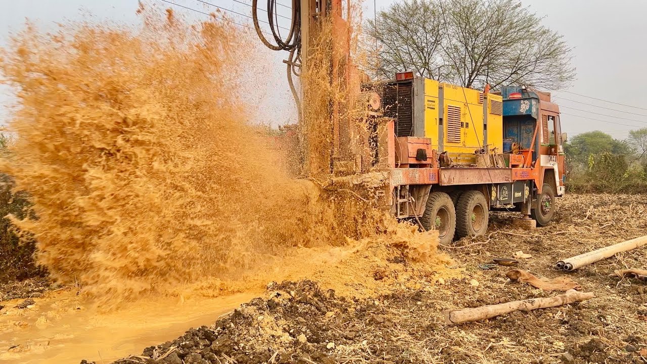 Borewell Drilling and Borewell water checking video | 20 Hp Motor 180 ...