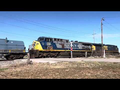 CSX 5358 leads M361-17 With CSX 391 (Spirit of Dante) trailing second! - YouTube
