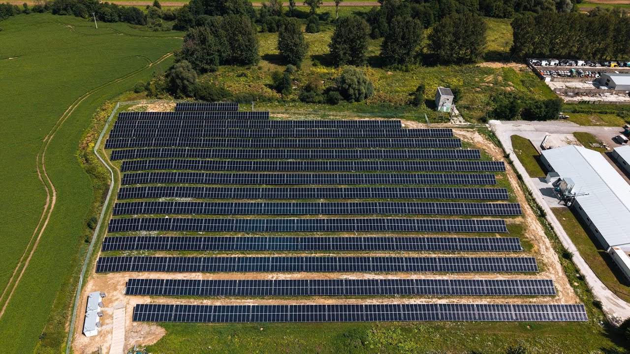 Farma PV Miejsce Piastowe - budowa farmy fotowoltaicznej 2x1 MW - YouTube