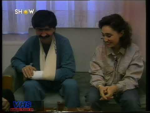 Arena - Eylem Yapan Memurları Polislerin Coplaması | 20 Ocak 1994