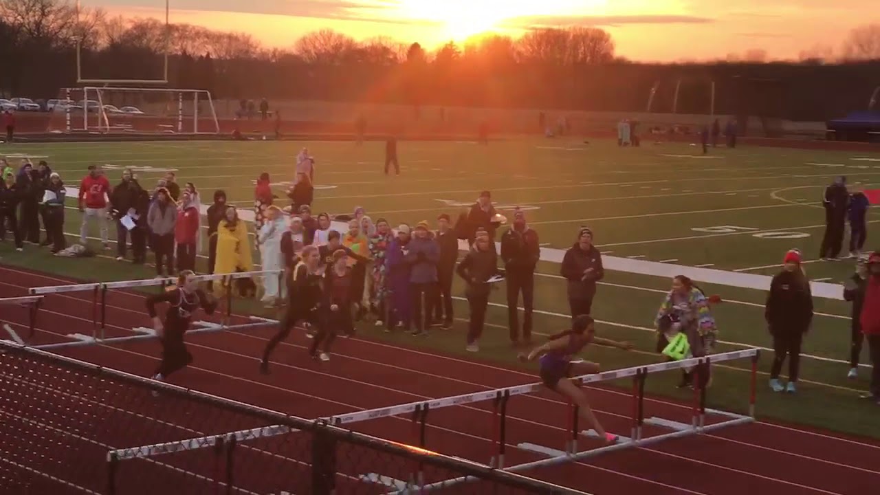 Audrey hurdles 4/10/2018 - YouTube