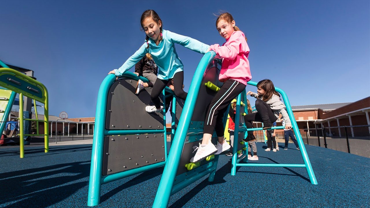 Playground Obstacle Course: Miracle® Sprawl Wall | Champions Trek - YouTube